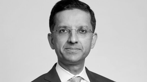 Credit Suisse nombra a Dixit Joshi nuevo director financiero - Forbes ...