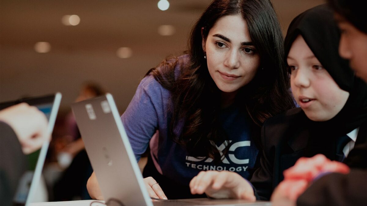 DXC Technology y la Fundación Manchester United lanzan Digital Futures Academy para educar e ...