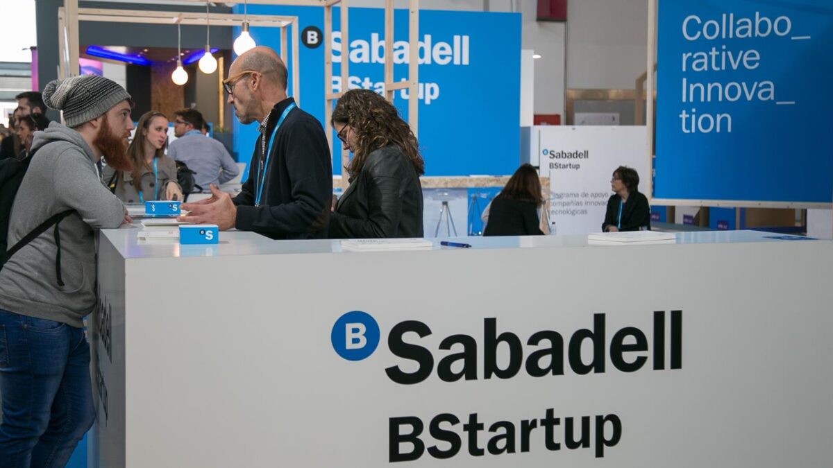 BStartup de Sabadell cumple diez años con 4.500 clientes y 85 ...