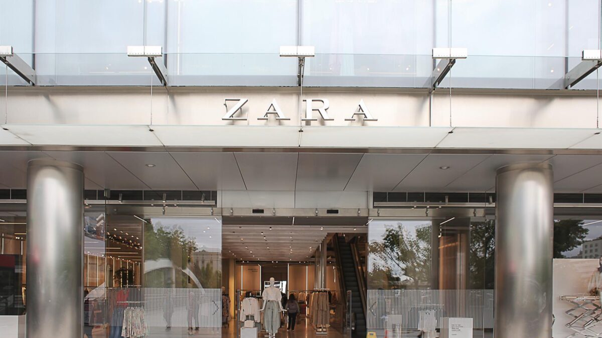 Inditex inicia el proceso para eliminar las alarmas duras, con la tecnología instalada en Zara ...