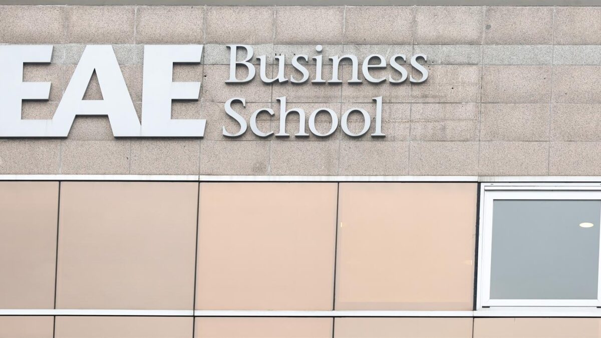 IESE, IE, Esade y la EAE Business School lideran el ranking en España ...