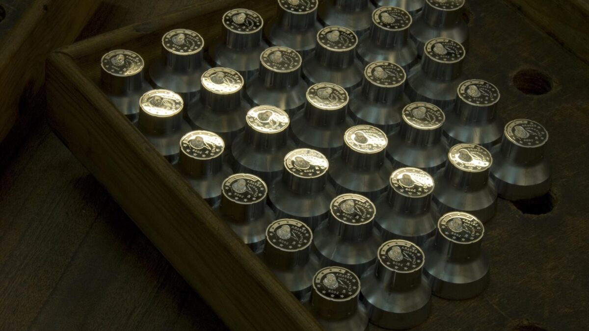 Los fondos de inversión redujeron su patrimonio en 2.350 millones de ...