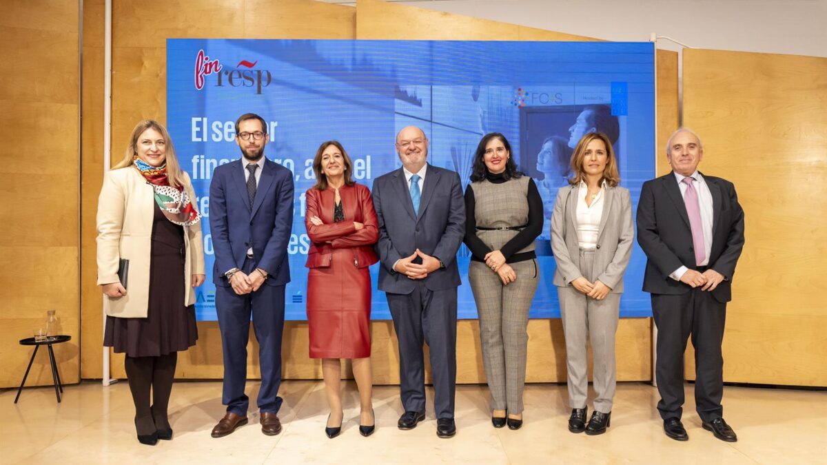 El sector financiero administró 5,3 billones de euro en ahorro, seguros ...
