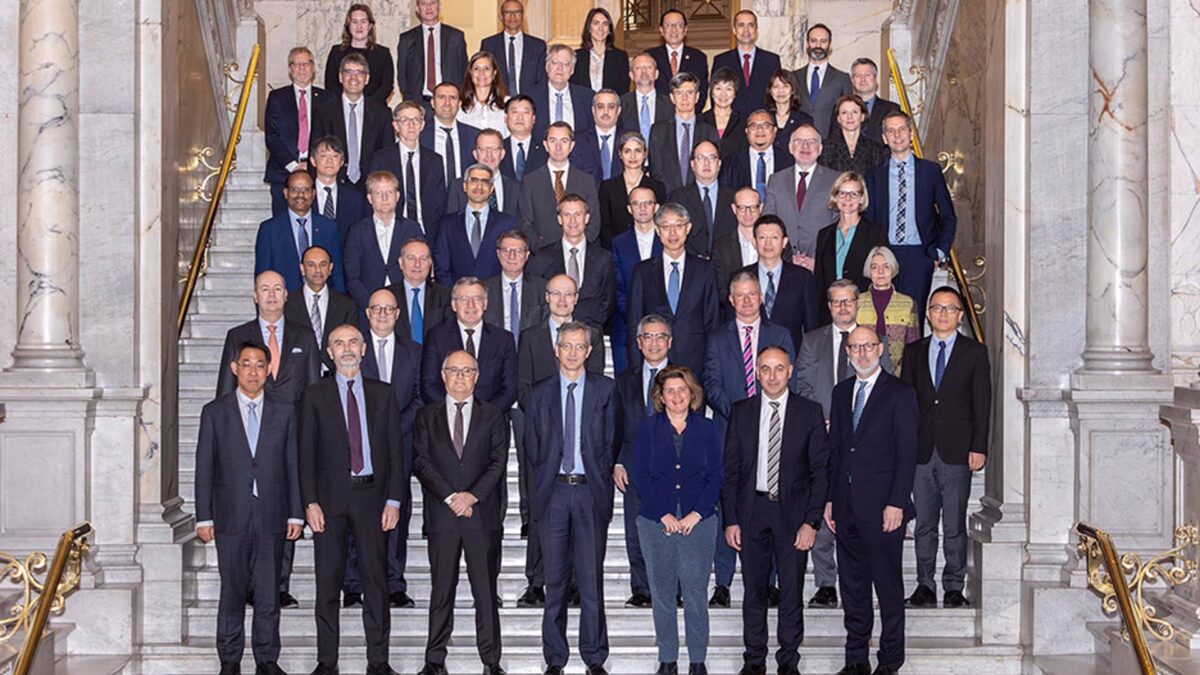 El BIS discute las revisiones de los principios base de Basilea sobre ...