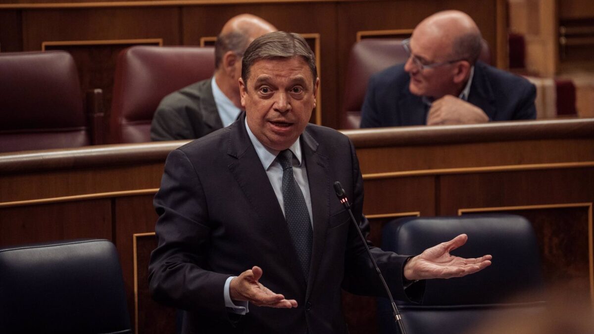 Planas recuerda a VOX que las reglas de la UE son "muy estrictas" para la entrada de productos ...