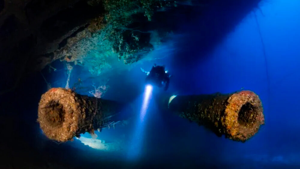 Así es el Atolón de Bikini, el lugar perfecto para bucear entre un ...