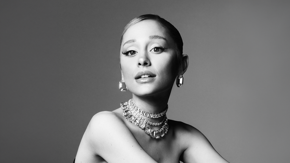 Ariana Grande brilla como la nueva embajadora de Swarovski - Forbes España