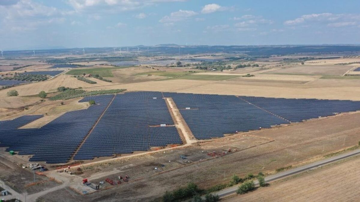 EDP conecta a la red su mayor proyecto solar a escala industrial en ...