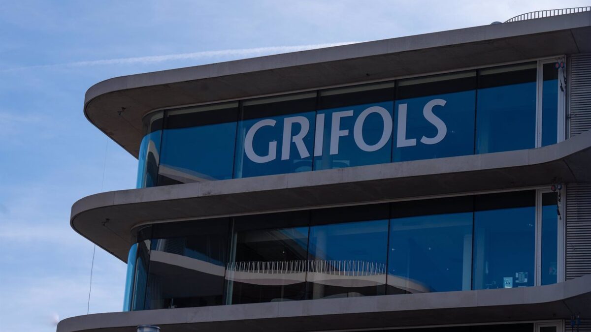 Grifols cierra 2024 con un beneficio neto de 157 millones, un 271% más, y eleva un 10,3% sus ...