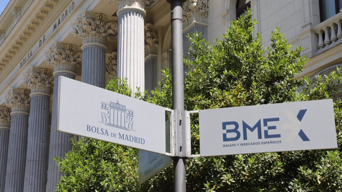 El Ibex 35 se desploma un 2,6% en la apertura tras la entrada en vigor de los aranceles de Trump ...