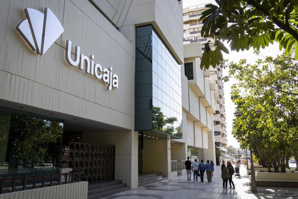 Unicaja lanza un bono 'verde' sénior no preferente de 500 millones de ...