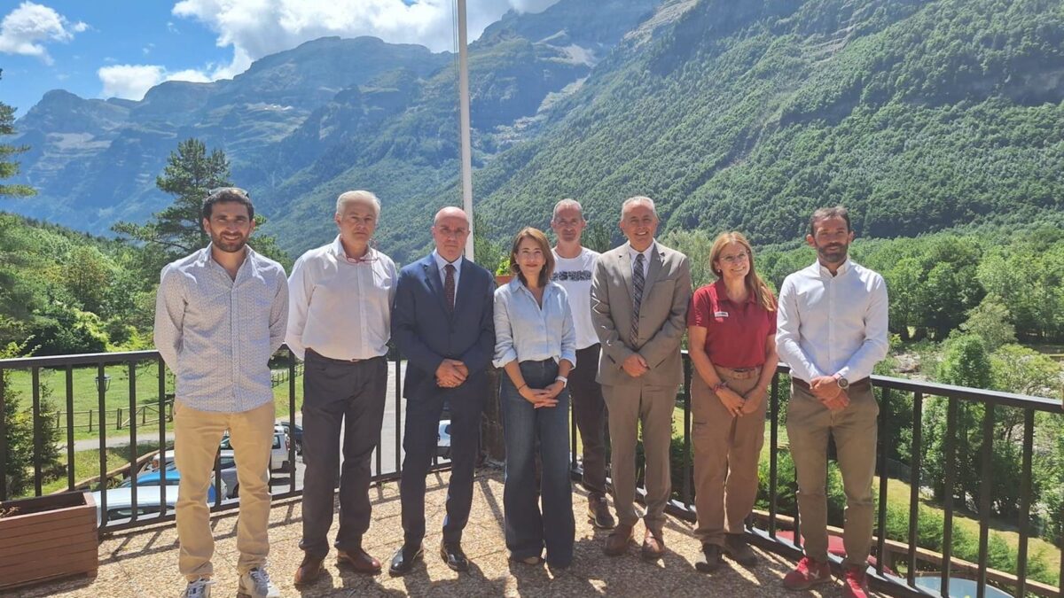 El Parador de Bielsa (Huesca) reabre sus puertas este jueves tras una ...