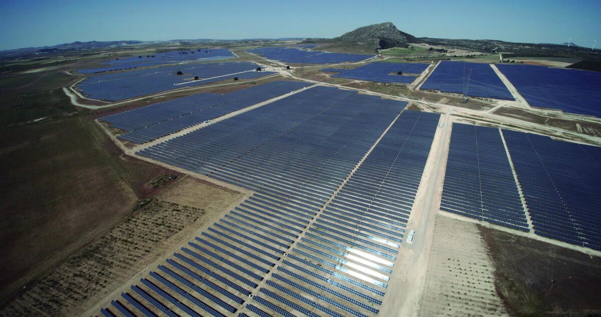 Octopus Energy invertirá 600 MW en producción solar y almacenamiento en ...