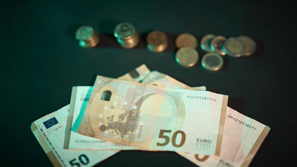 Los fondos de inversión siguen al alza en octubre con 8.420 millones y ...