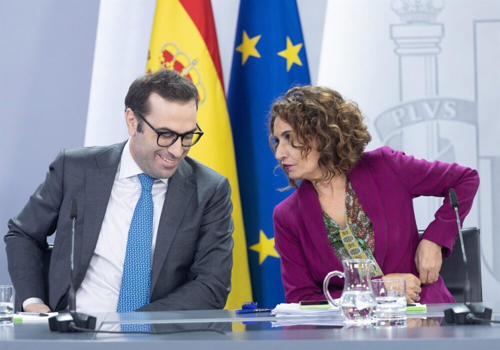 El Gobierno eleva su previsión de PIB para 2025 al 2,9% e incorpora ...