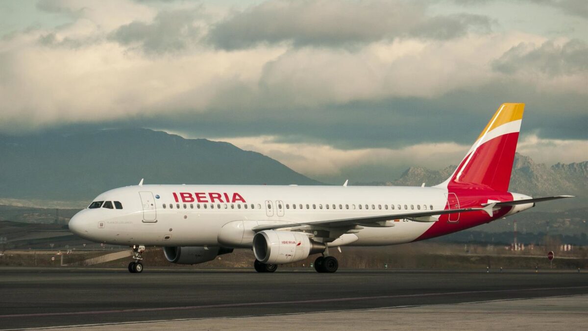 Iberia ofrece billetes a 21 euros por el 'Black Friday' - Forbes España