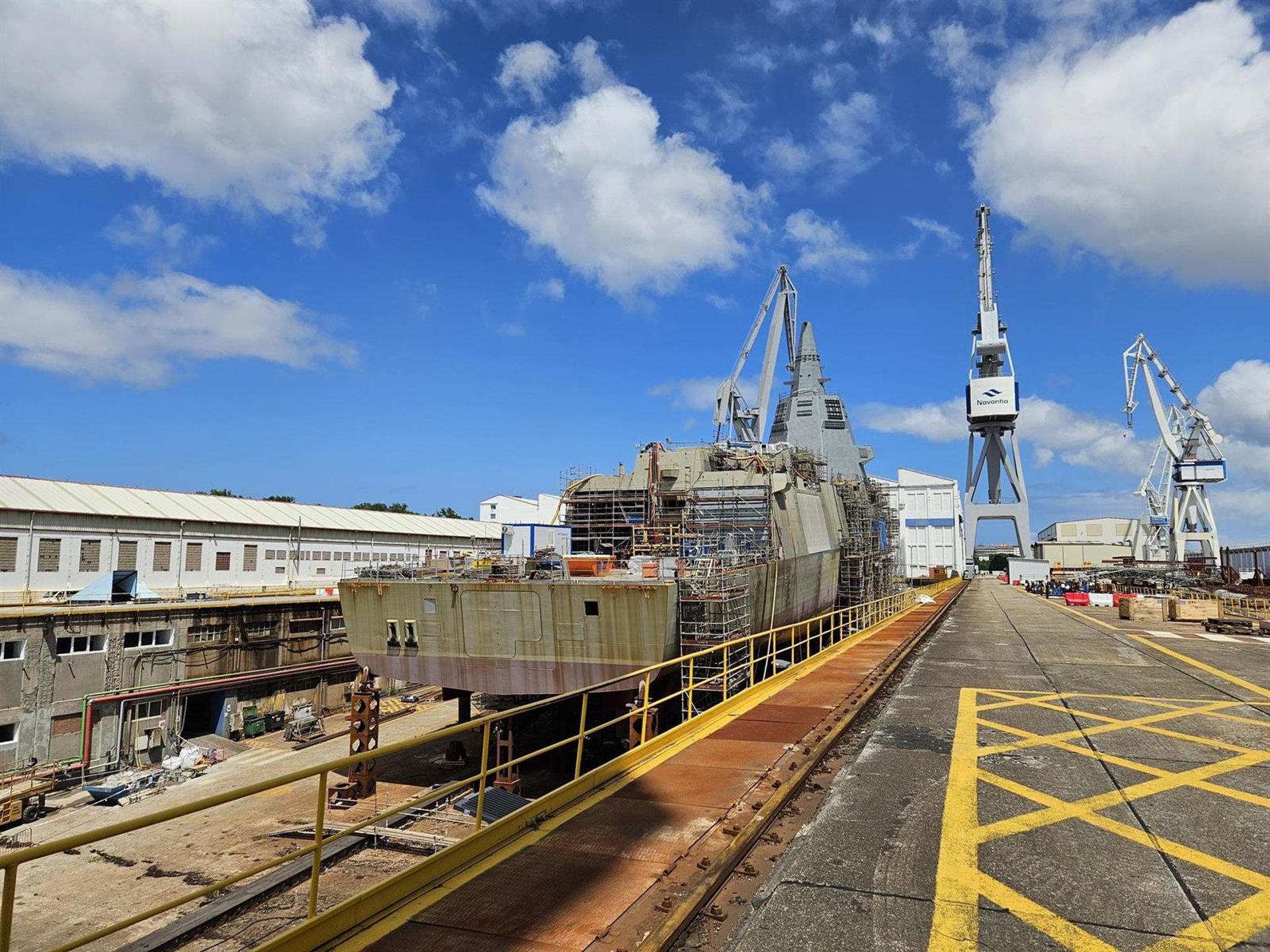 Navantia extenderá la vida operativa de las actuales fragatas F-100 ...