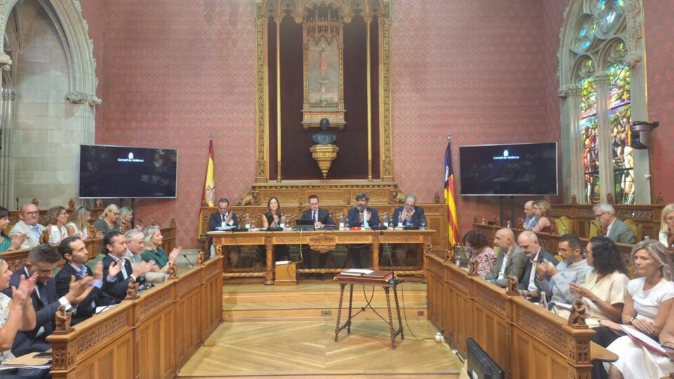 El PSIB acusa al PP de "abandonar" a 32.000 familias de Mallorca ante ...